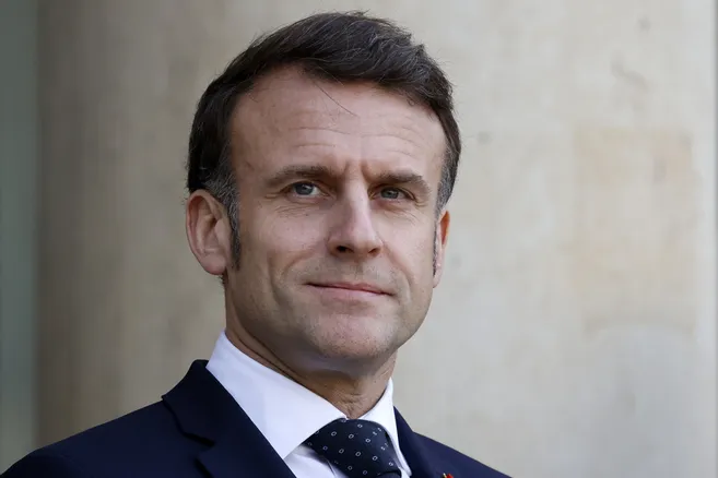Ukraine : Emmanuel Macron estime que les Européens doivent "augmenter l'effort de guerre" - Le ...