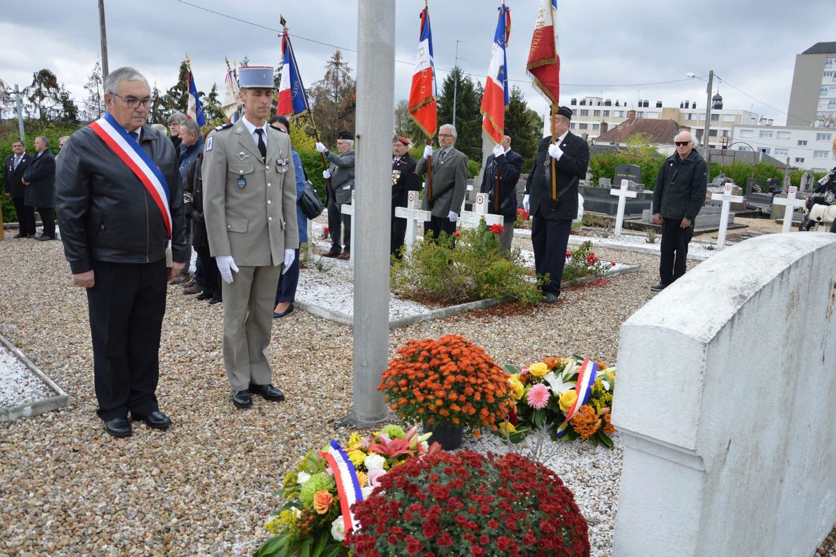 Hommage aux soldats morts pour la France pour la Journée nationale du ...