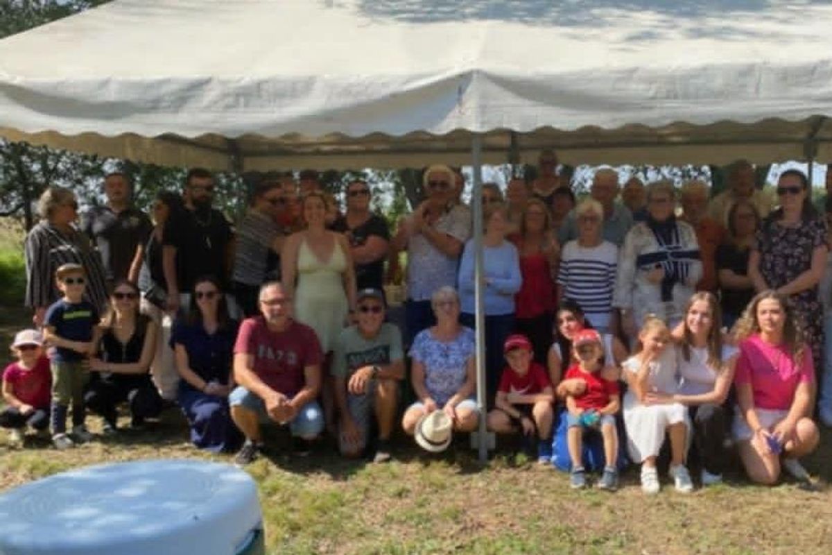 FARGES EN SEPTAINE. Une fête entre voisins de la commune de Farges-en ...