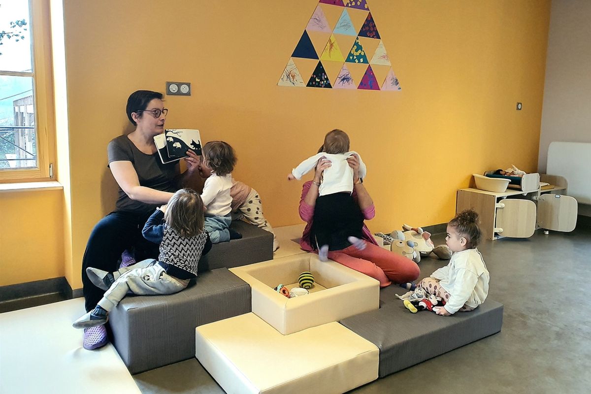 MURAT. Micro-crèche, une nouvelle solution de garde - La Montagne