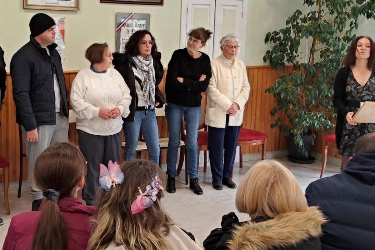 SAINT LEGER LE PETIT. La maire de Saint-Léger-le-Petit, Aurélie Garnaud ...