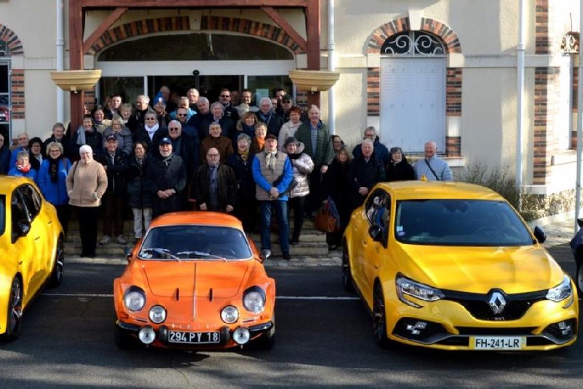 NEUVY SUR BARANGEON. Des Alpine Renault à la Grande Garenne - Le Berry ...