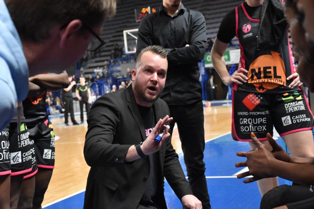 Vincent Dupuis revient sur sa première saison complète à la tête du Roannais Basket Féminin - Le ...