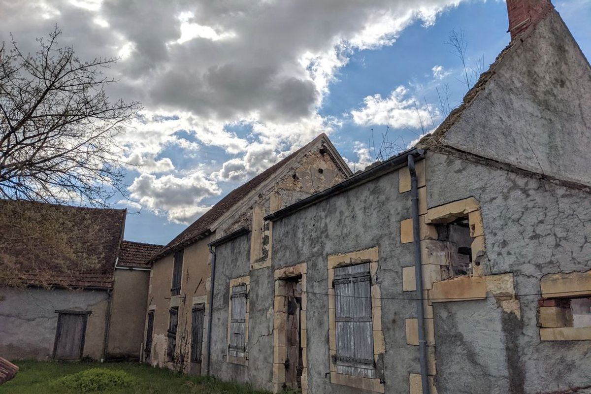 Un projet de tiers-lieu à construire, avec une partie "mémorial", à ...