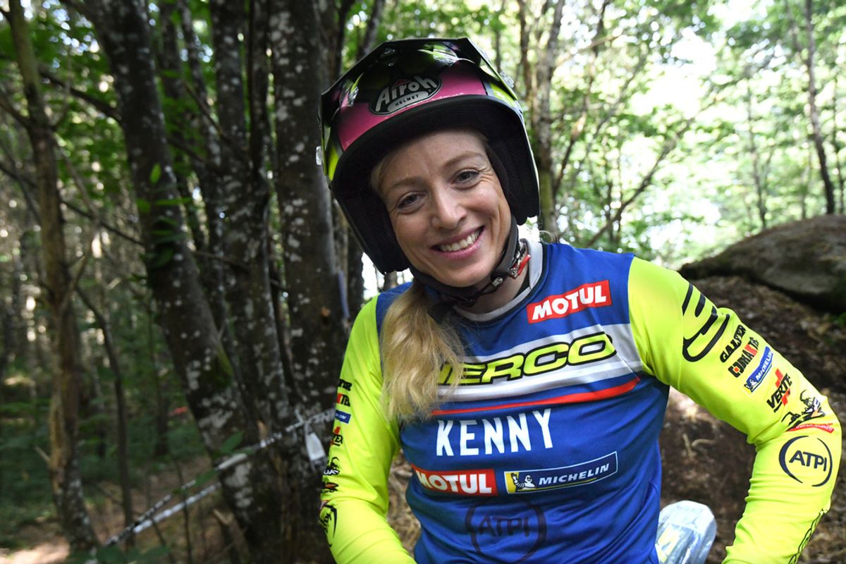 Emma Bristow, multi-championne du monde, profite d'un trial en Creuse ...