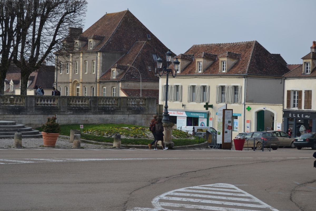 Aménagement des places Vauban et des Odebert à Avallon : l'impact sur ...