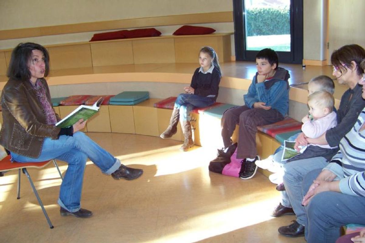 Tom Patate en visite à la bibliothèque - La Montagne