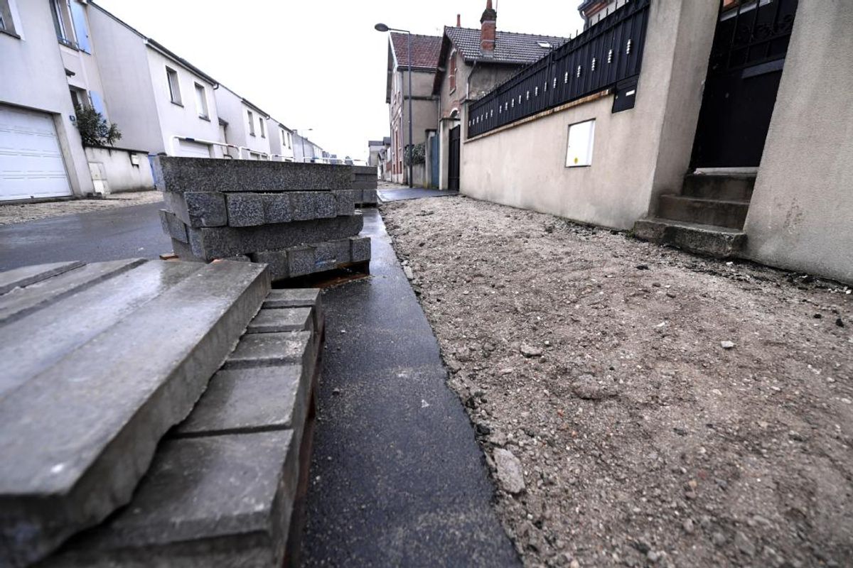 Largeur des trottoirs et voie cyclable : l'aménagement de trois rues d ...