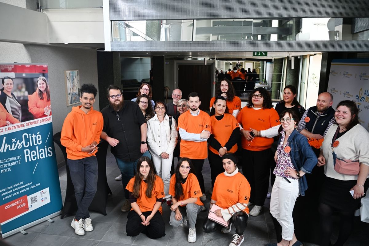 Des jeunes se trouvent grâce au service civique dans l'Allier - La Montagne