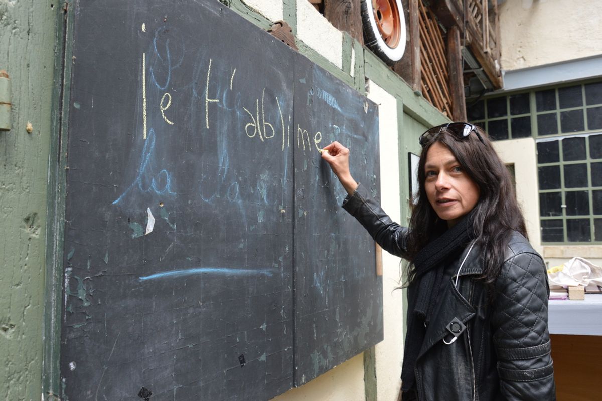 Isabelle Renard, une artiste entre Paris et Saint-Amand - Le Berry ...