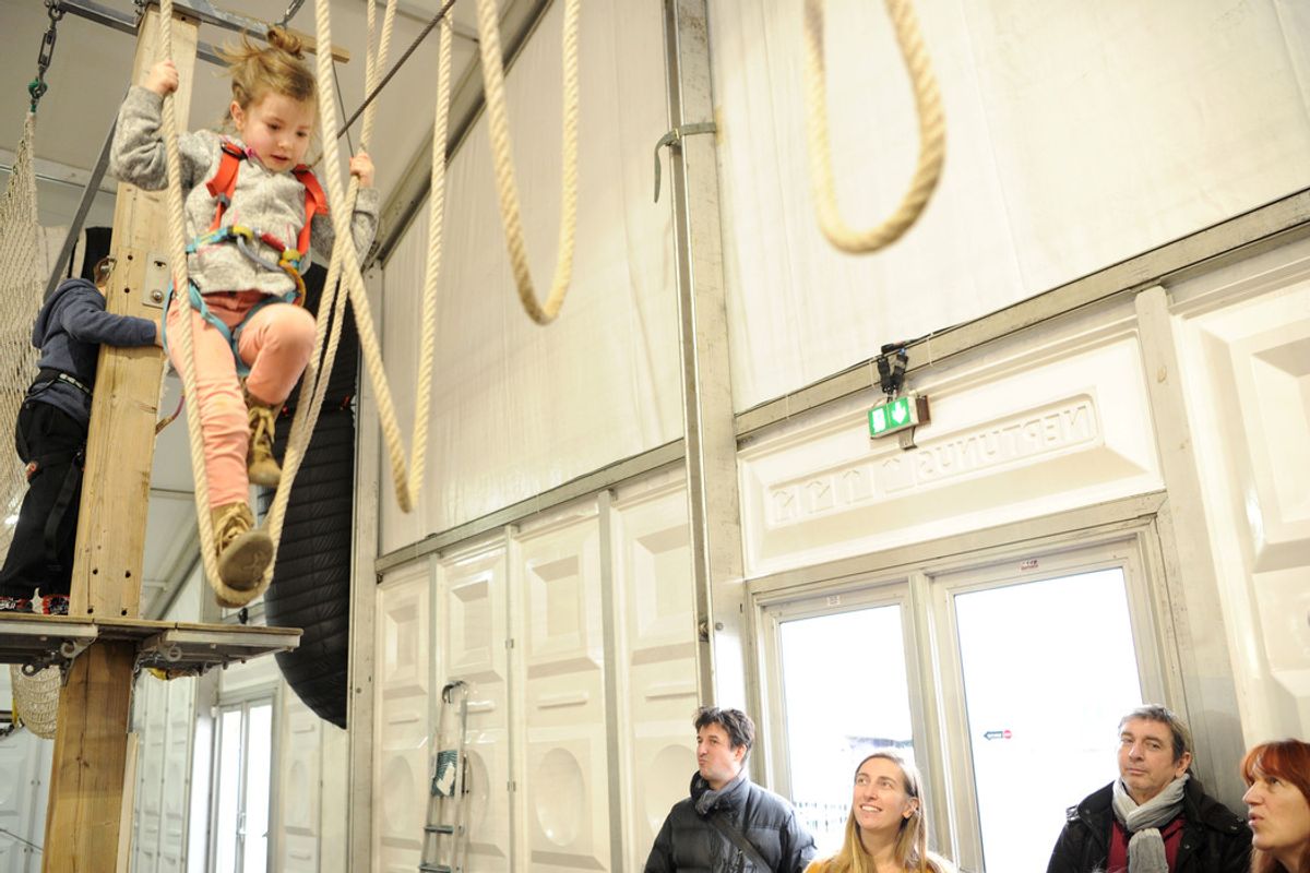 Un parcours d'accrobranche accessible dès 1 m pour les enfants - La ...