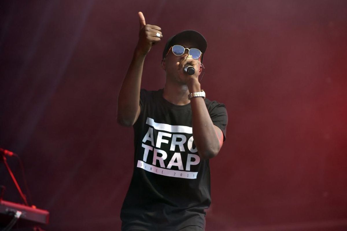 Le rappeur MHD en showcase dans une discothèque du nord du Loiret - La ...