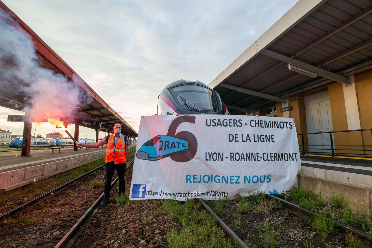 Pourquoi les trains entre Lyon et Roanne restent-ils en rade à ...