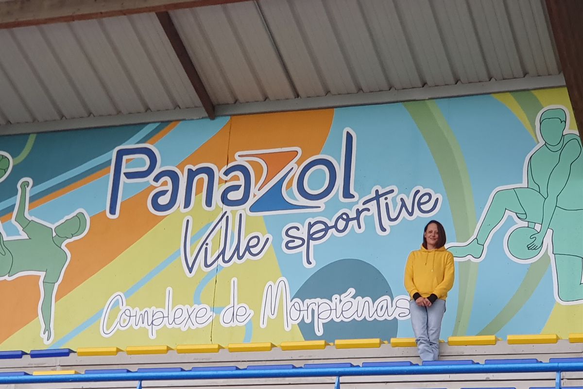 Une fresque de Saperlipopette au stade de Morpiénas à Panazol - Le ...