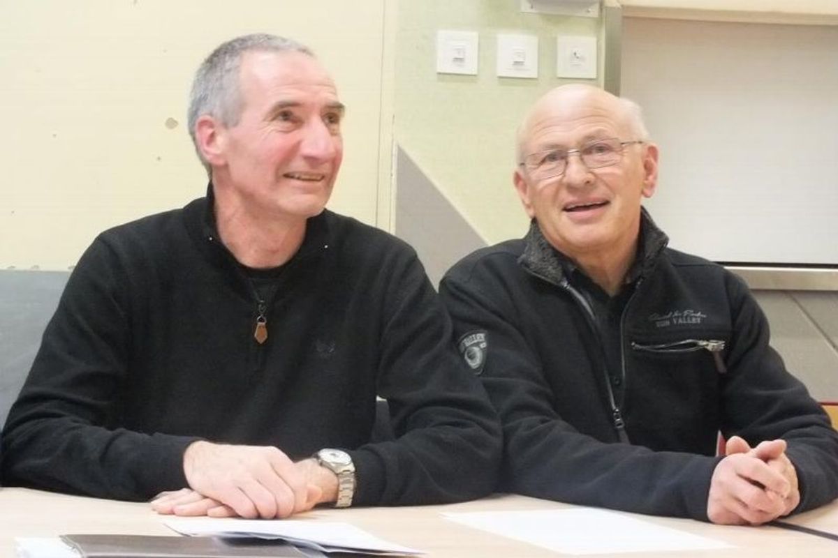 COURNON D AUVERGNE. Jean-Pierre Bonnet passe le témoin à Jean-Marc ...