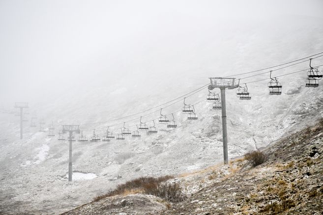 Les premières neiges sont tombées sur les monts du Cantal - La Montagne
