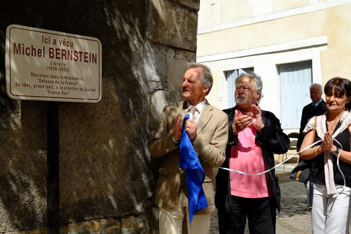 Une plaque à son nom rues Joubert et Philibert-Roux - L'Yonne Républicaine
