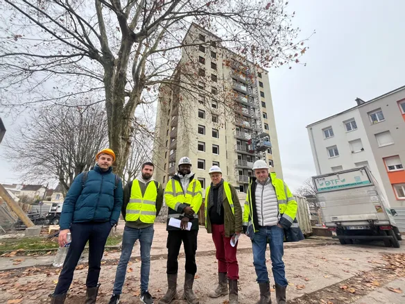 Les travaux de déconstruction de la tour Gustave-Flourens à Vierzon ont ...