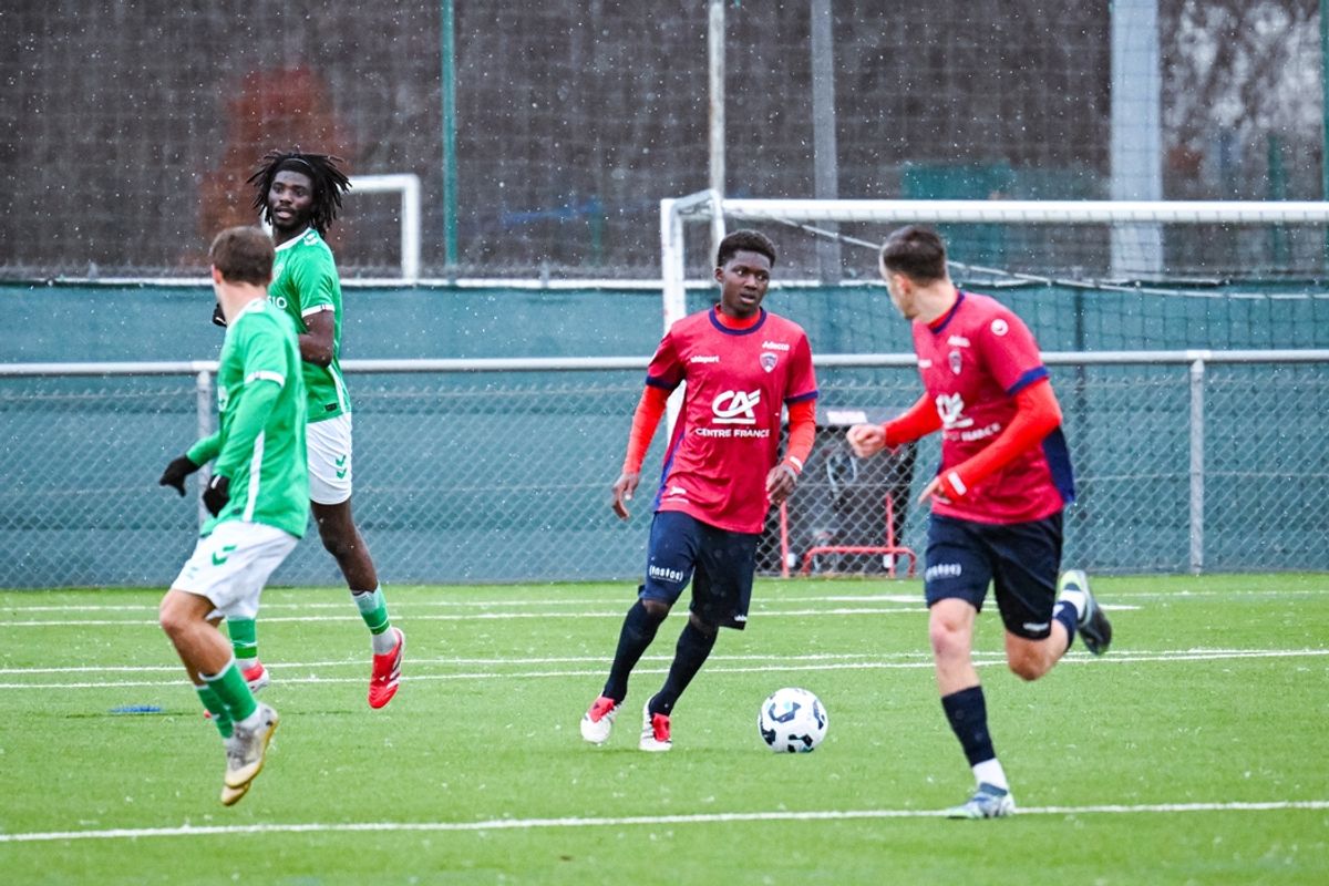 National 3 : victoire impérative face à Chambéry pour le Clermont Foot ...