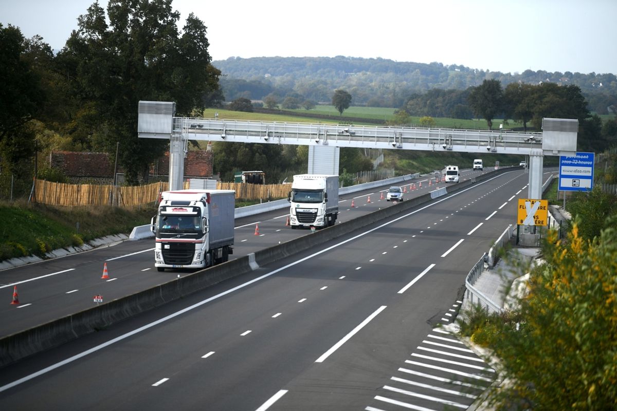 Dans l'Allier, l'A79 est la première autoroute à flux libre en France ...