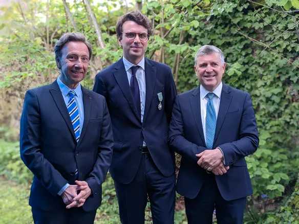 Stéphane Bern a remis l’insigne de chevalier de l’ordre des Arts et des ...