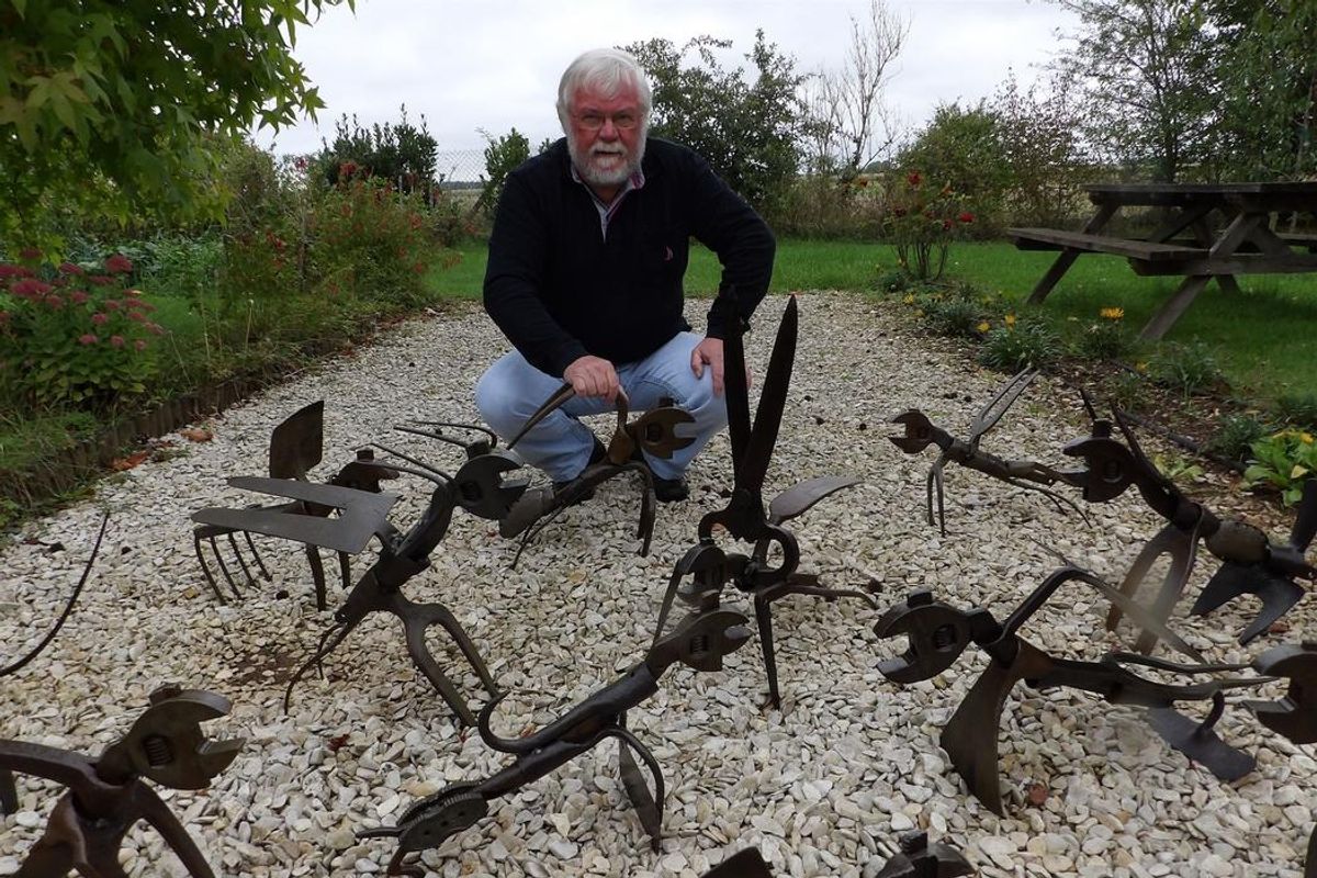 JARGEAU. René Le Roux fabrique de drôles de bestioles en acier - La ...