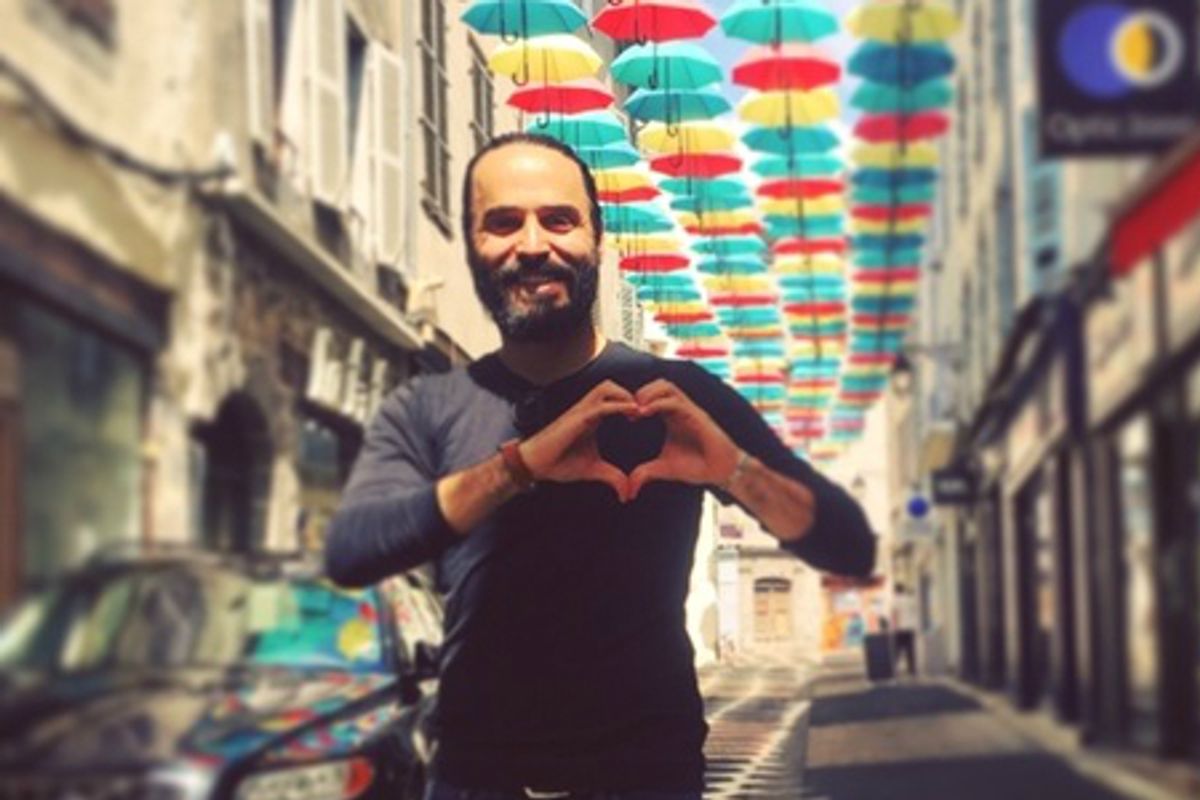 Bons baisers d'Aurillac, signé Assaad Bouab, l'acteur de la série Dix Pour Cent - La Montagne