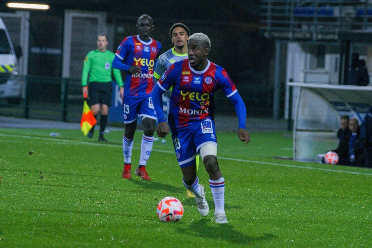 Joueur originaire de Limoges, Ferris N'Goma (Châteauroux) se confie ...