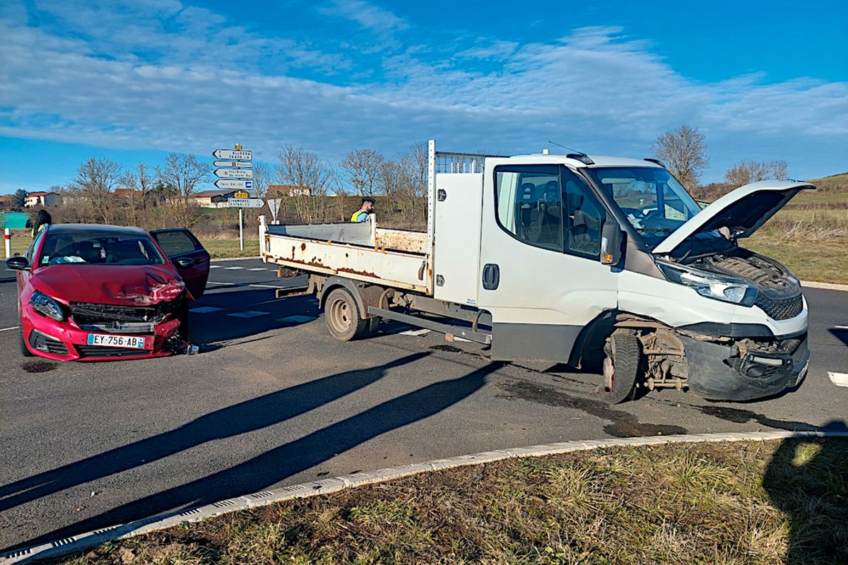 Un nouvel accident a eu lieu à Lissac entre un camion et une voiture - L’Éveil de la Haute-Loire