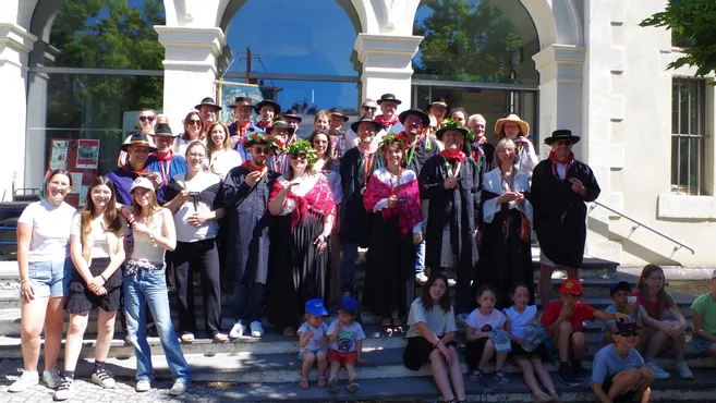 Saint-Amant-Tallende : intronisation de deux couples de Baisles lors de ...