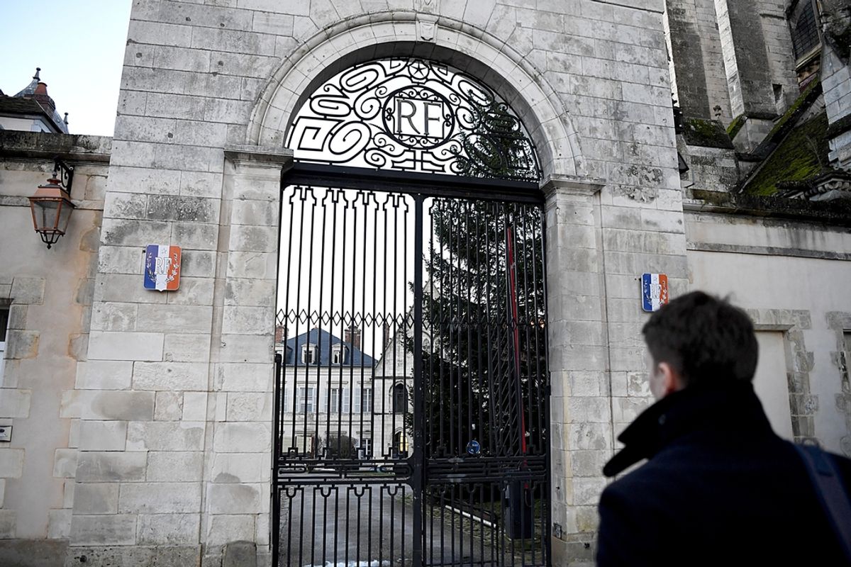 Le député Daniel Grenon (RN) accuse un maire de "détourner une ...