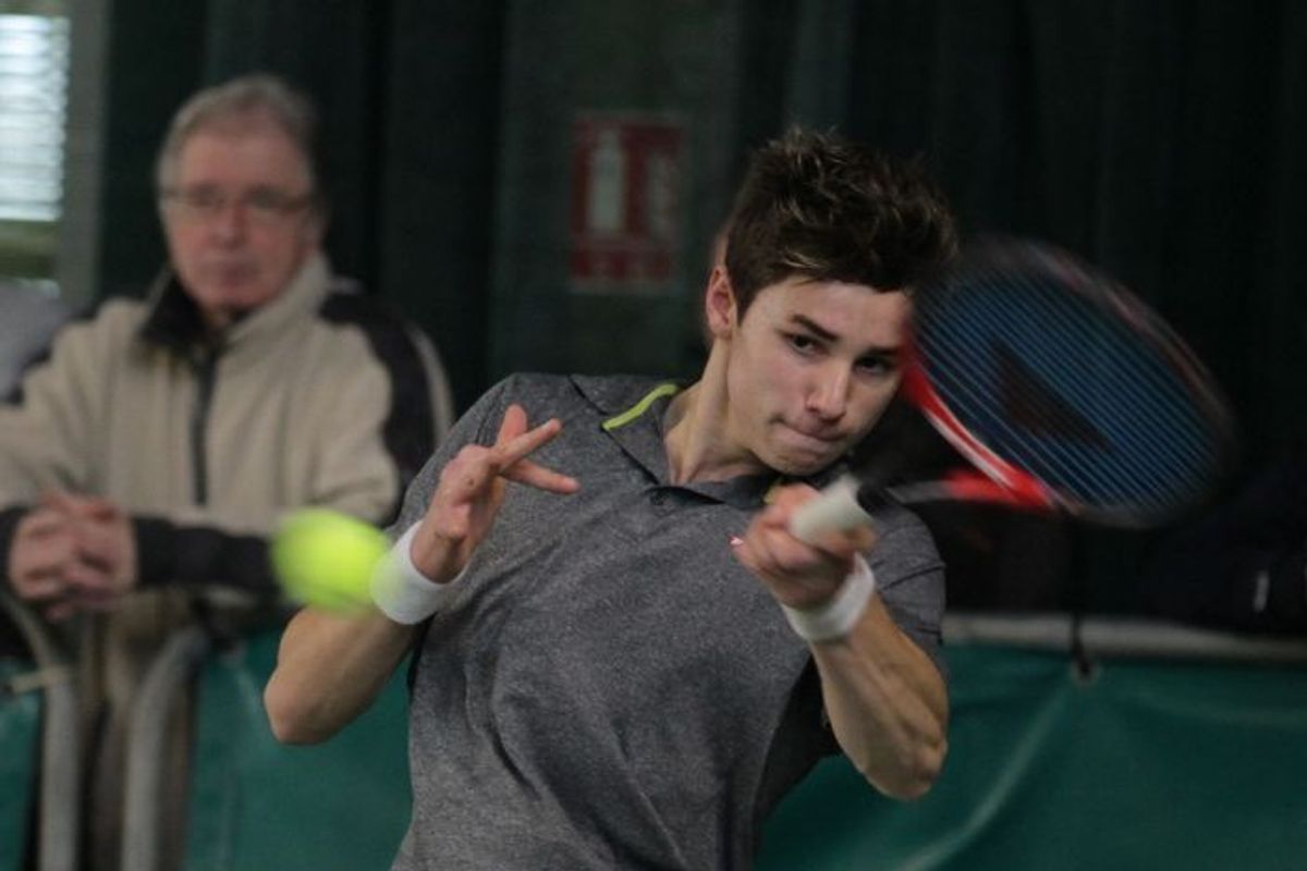 Tournoi Bonne Année : Samuel Brosset (-2/6, TC Chartres) bat Léo ...