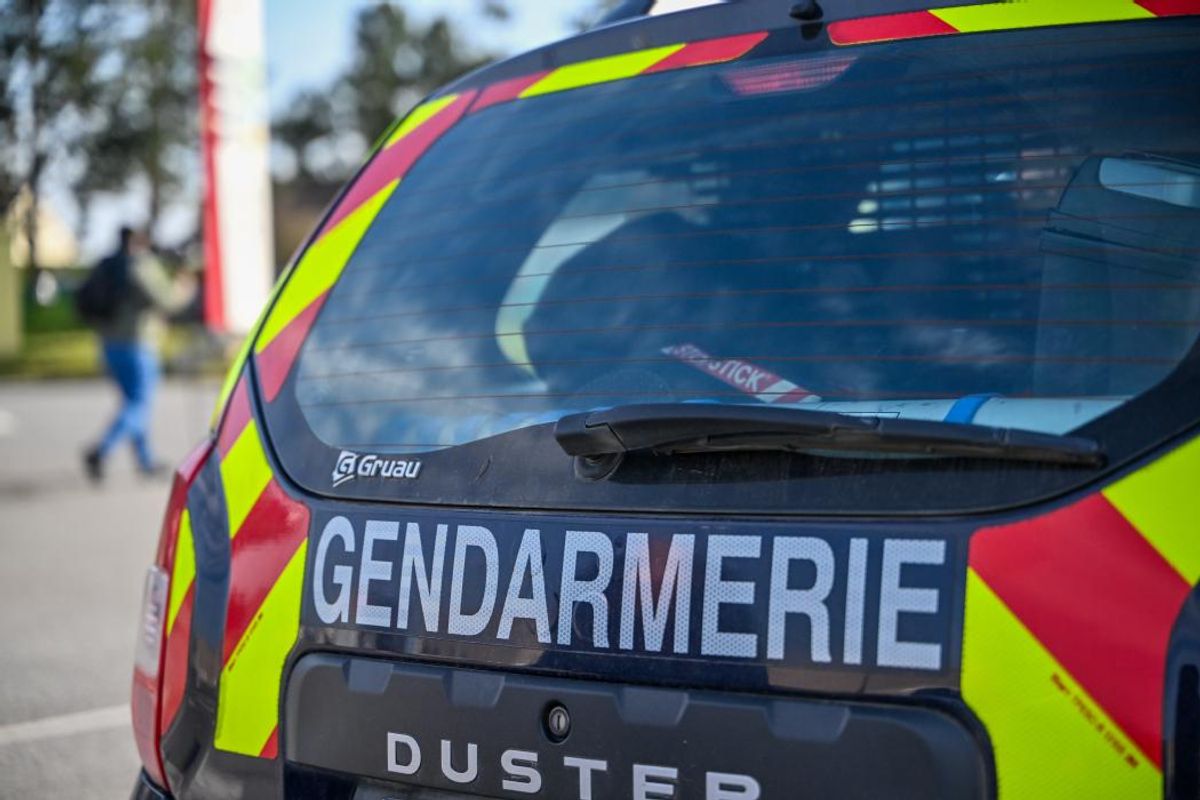 Accident sur l'A77, vol de carburant, véhicule volé retrouvé brûlé ...