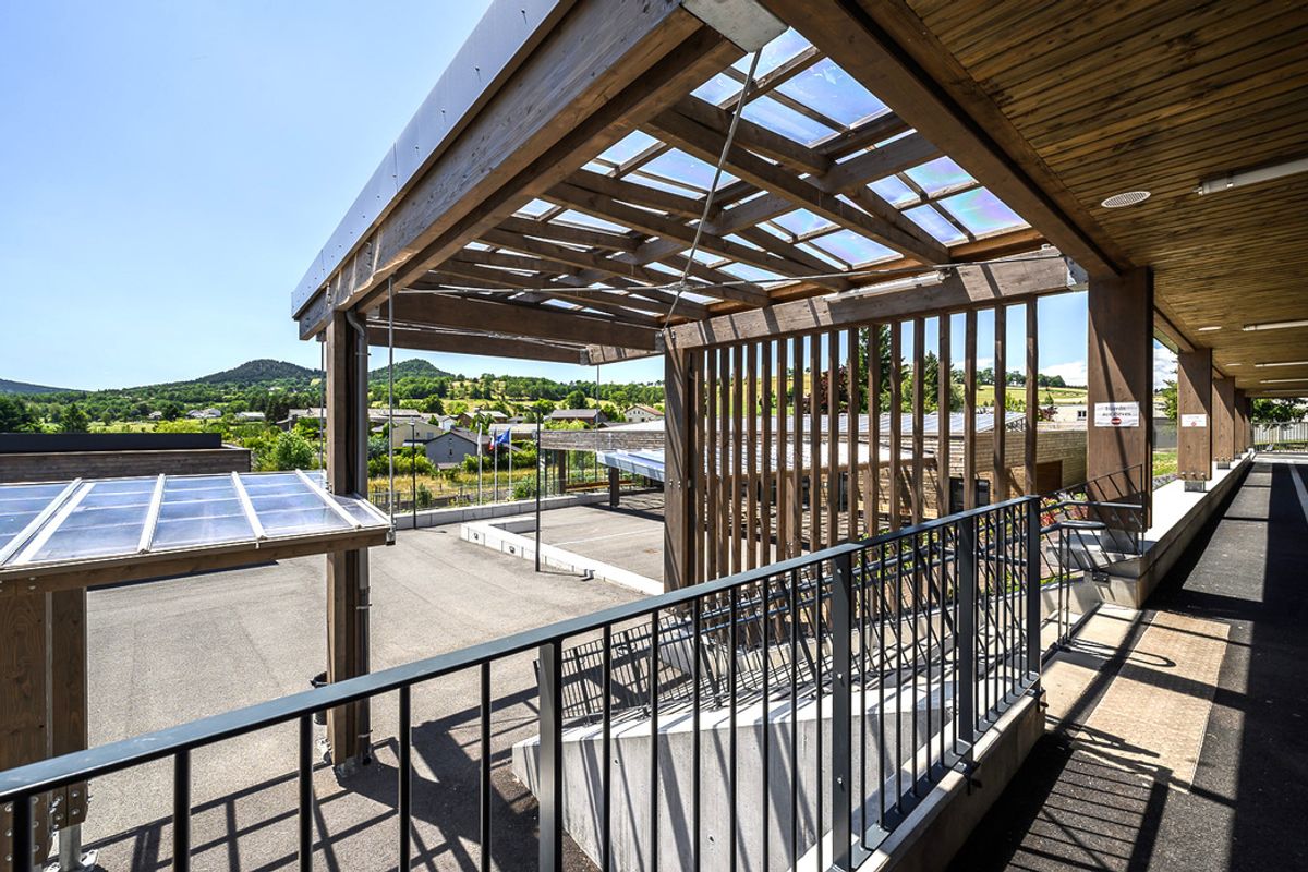Le lycée polyvalent Emmanuel-Chabrier ouvre ses portes au public - L ...