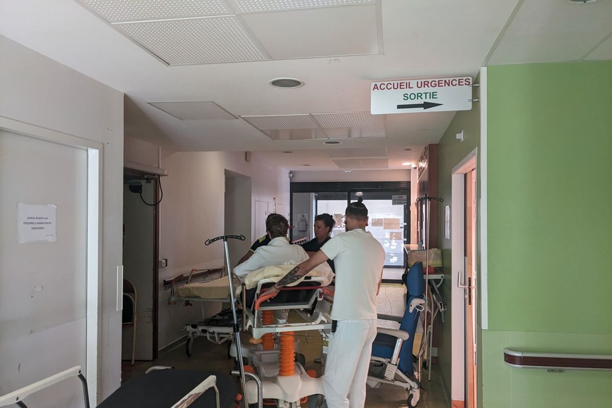 Lits saturés, patients géolocalisés, délais d'attente allongés ...