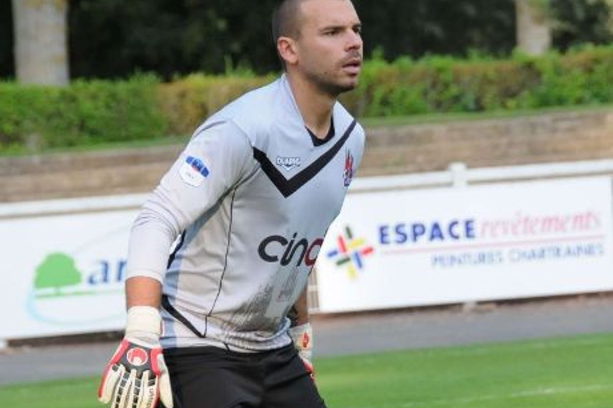 Entretien avec Nicolas Cousin, gardien du FC Chartres - L’Écho Républicain