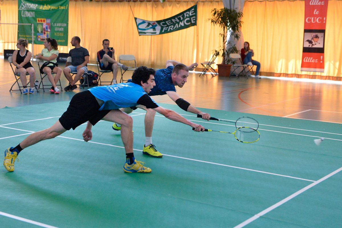 Badminton : La Dernière Suée prend son pied - La Montagne