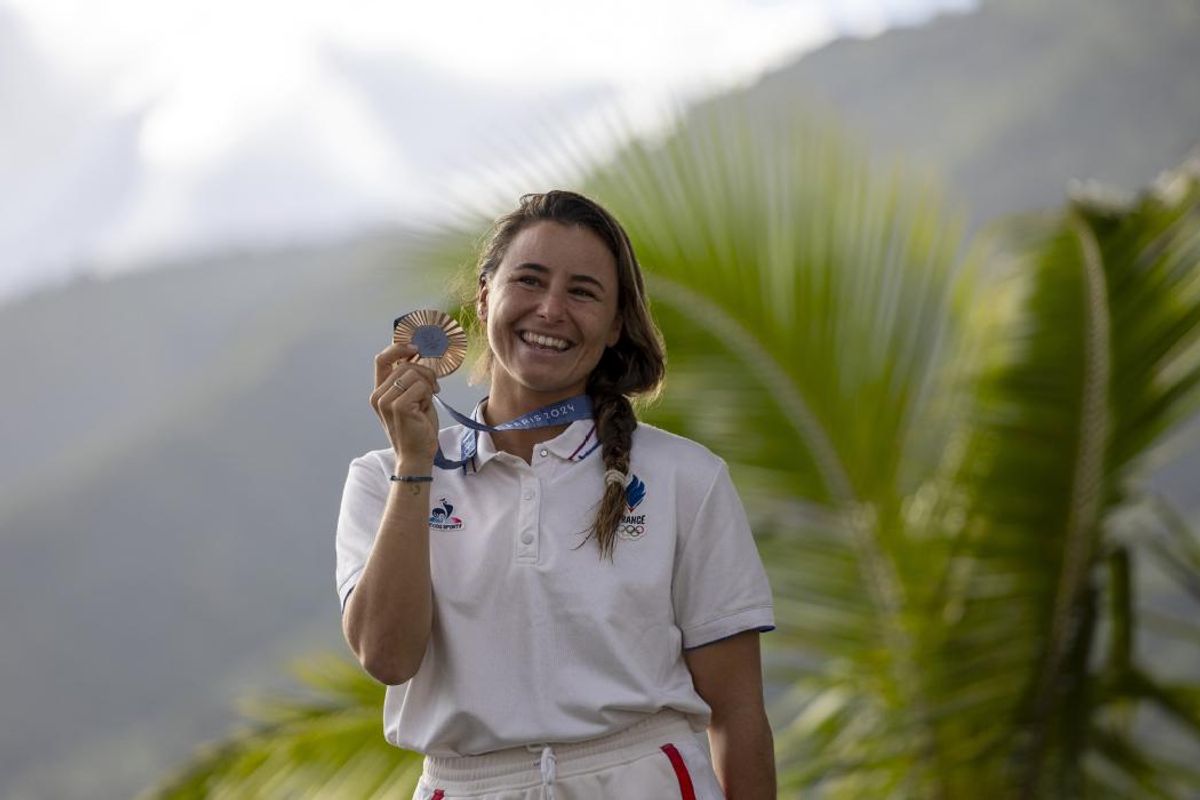 JO Paris 2024 : Johanne Defay offre la première médaille de son ...