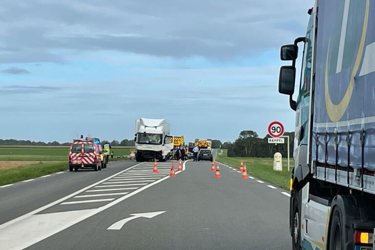 Deux personnes décédées après un accident entre un poids lourd et une voiture, à Levainville - L ...