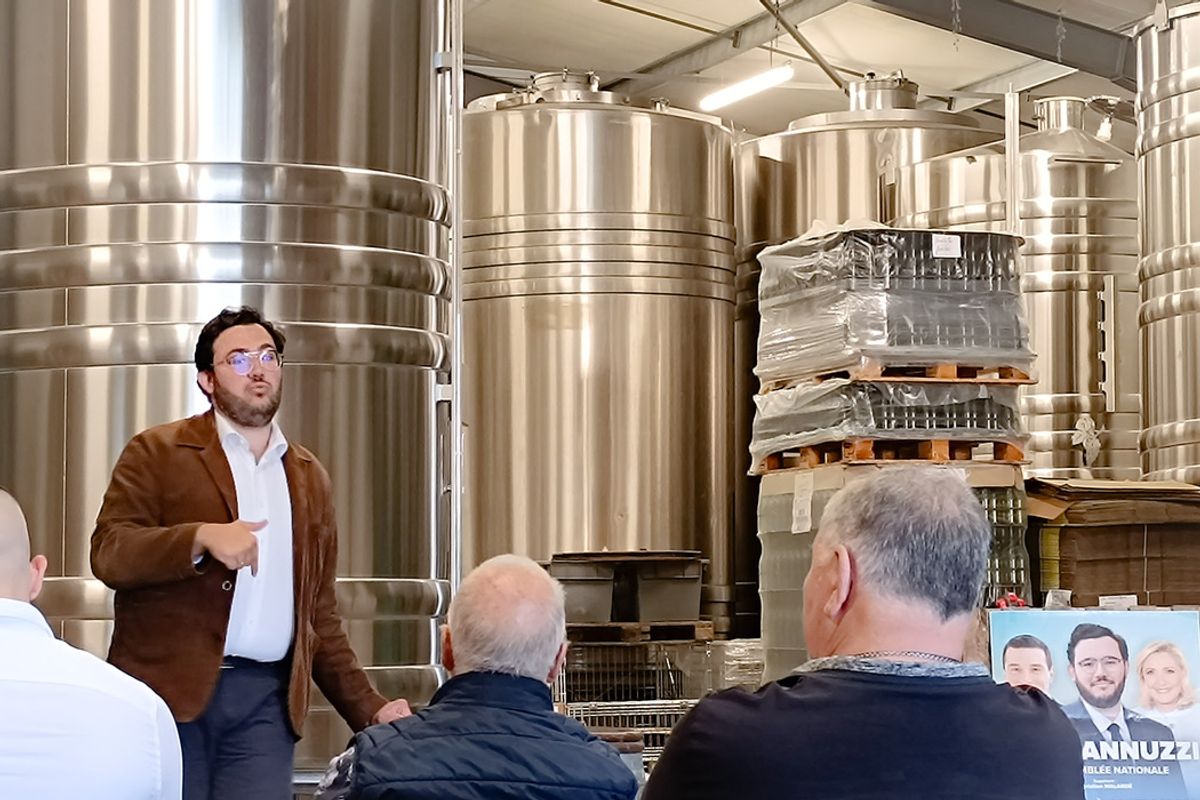Ugo Iannuzzi, candidat du Rassemblement national dans le Cher, a tenu ...