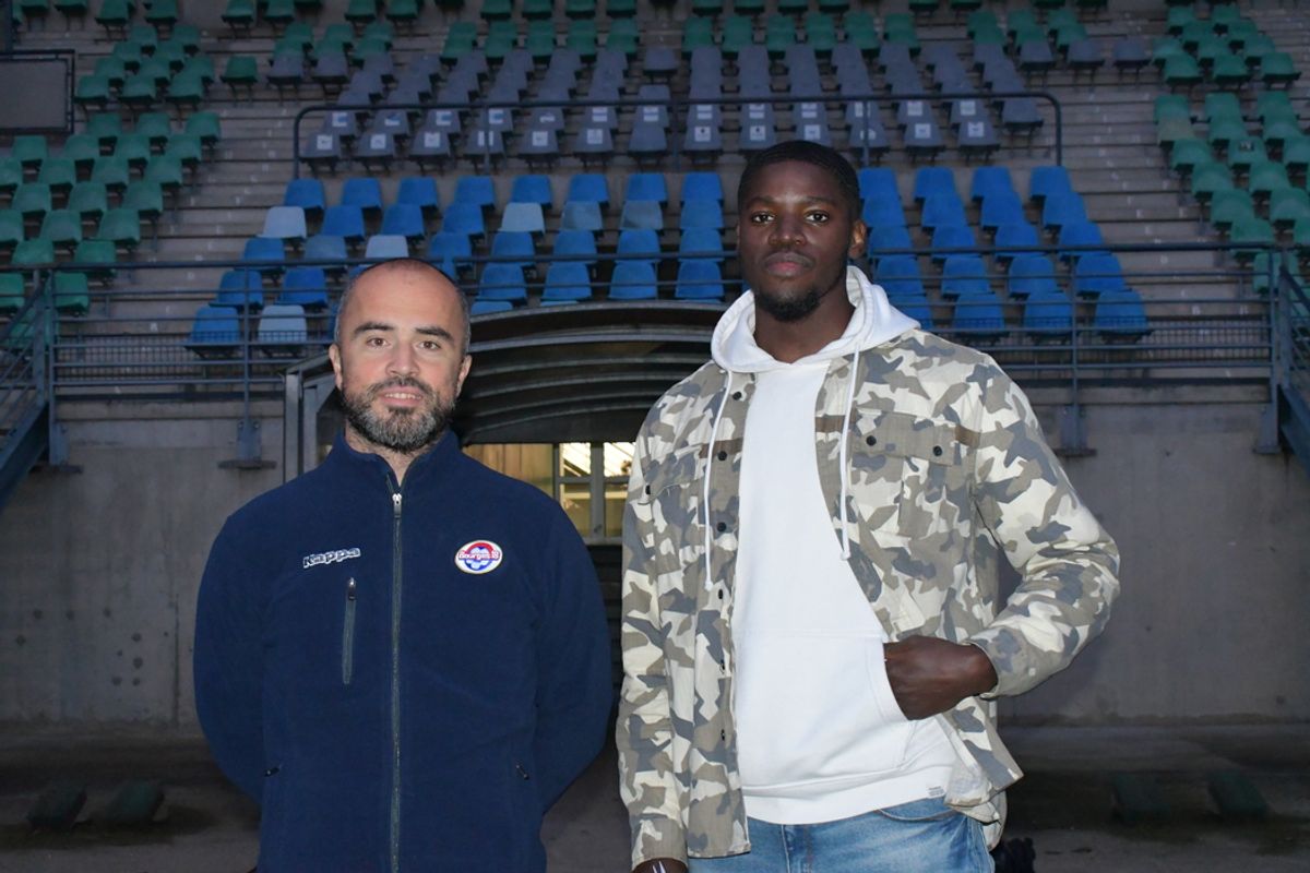 Steven Nsimba vient renforcer l'attaque du Bourges 18 - Le Berry ...