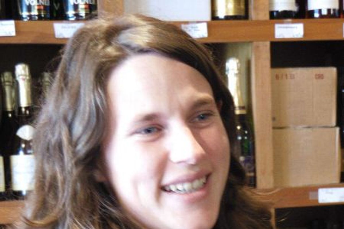 Céline Gonin transforme les caves d’Urfé et ouvre son comptoir - Le ...