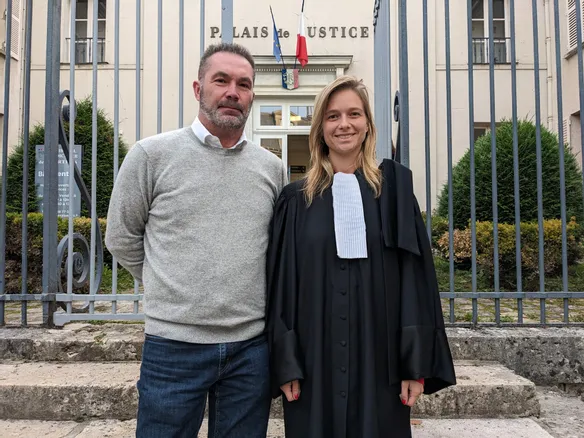 Un représentant de Philip Morris au procès de trafiquants de cigarettes ...