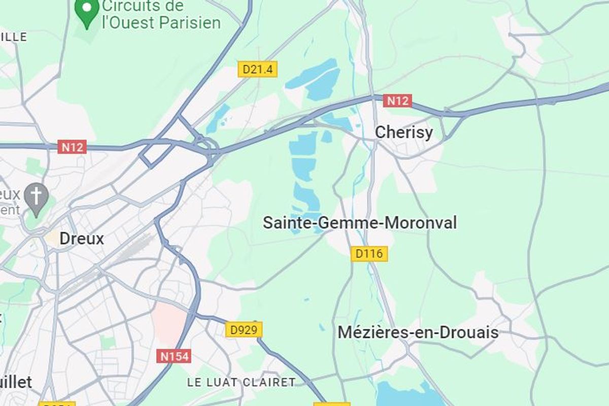 Une voiture fait des tonneaux sur la RN 12 à Chérisy : un homme ...