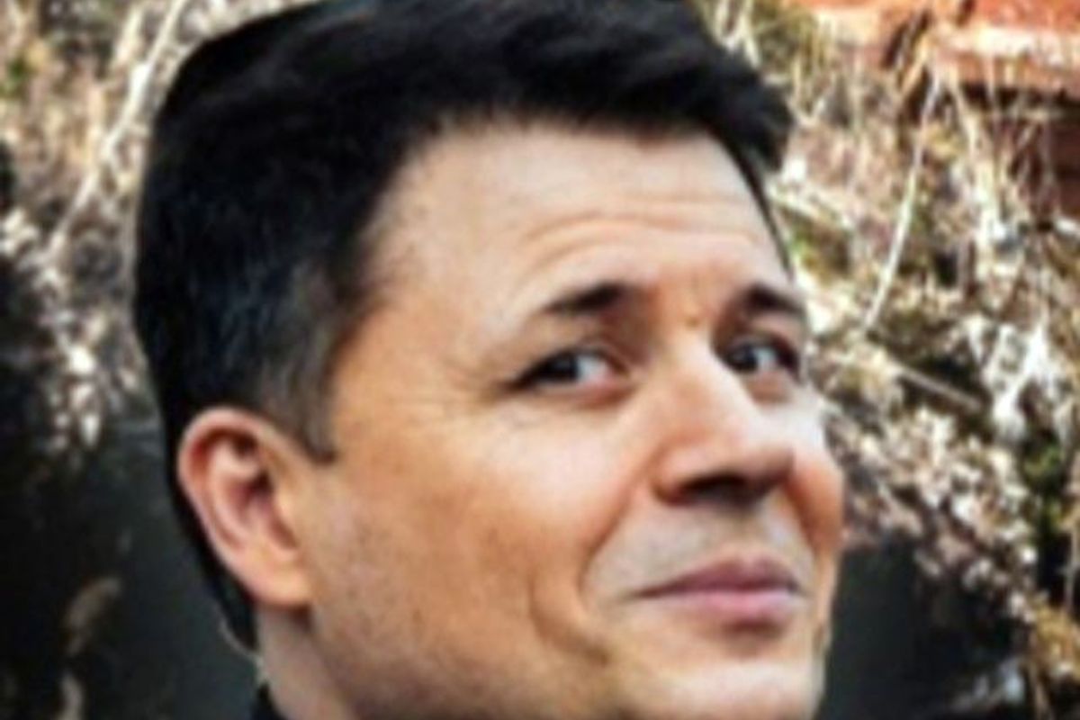 COLLONGES LA ROUGE. Le ténor Stéphane Sénéchal donne un concert gratuit ...