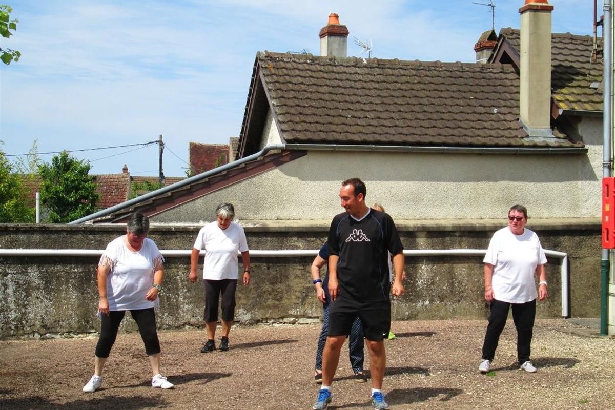 PREGILBERT. La section gym en démonstration - L'Yonne Républicaine