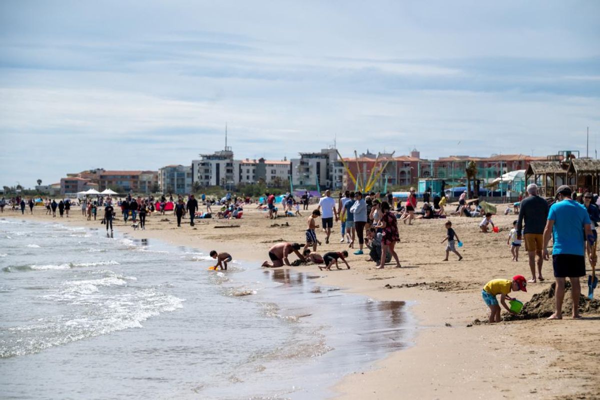 Peut-on vraiment obtenir 64 jours de vacances en posant seulement 26 congés en 2023 ? - L’Éveil ...