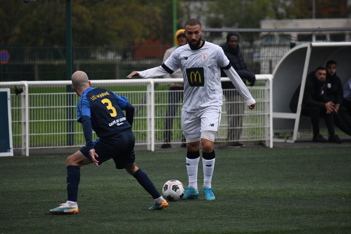 "Libéré, délivré"... L’attaquant du Bourges FC Edwin Maanane a retrouvé la compétition après ...