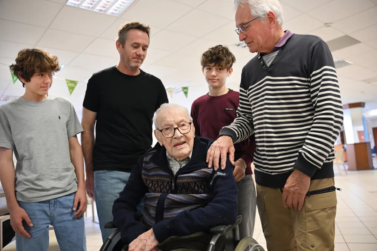 "Rien de trop et aimer la vie" : Henri Content, le nouveau doyen des ...