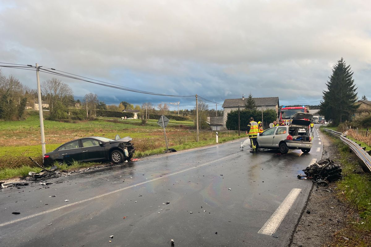 Choc frontal entre deux voitures sur la RN 88 en Haute-Loire : ce que l'on sait - L’Éveil de la ...